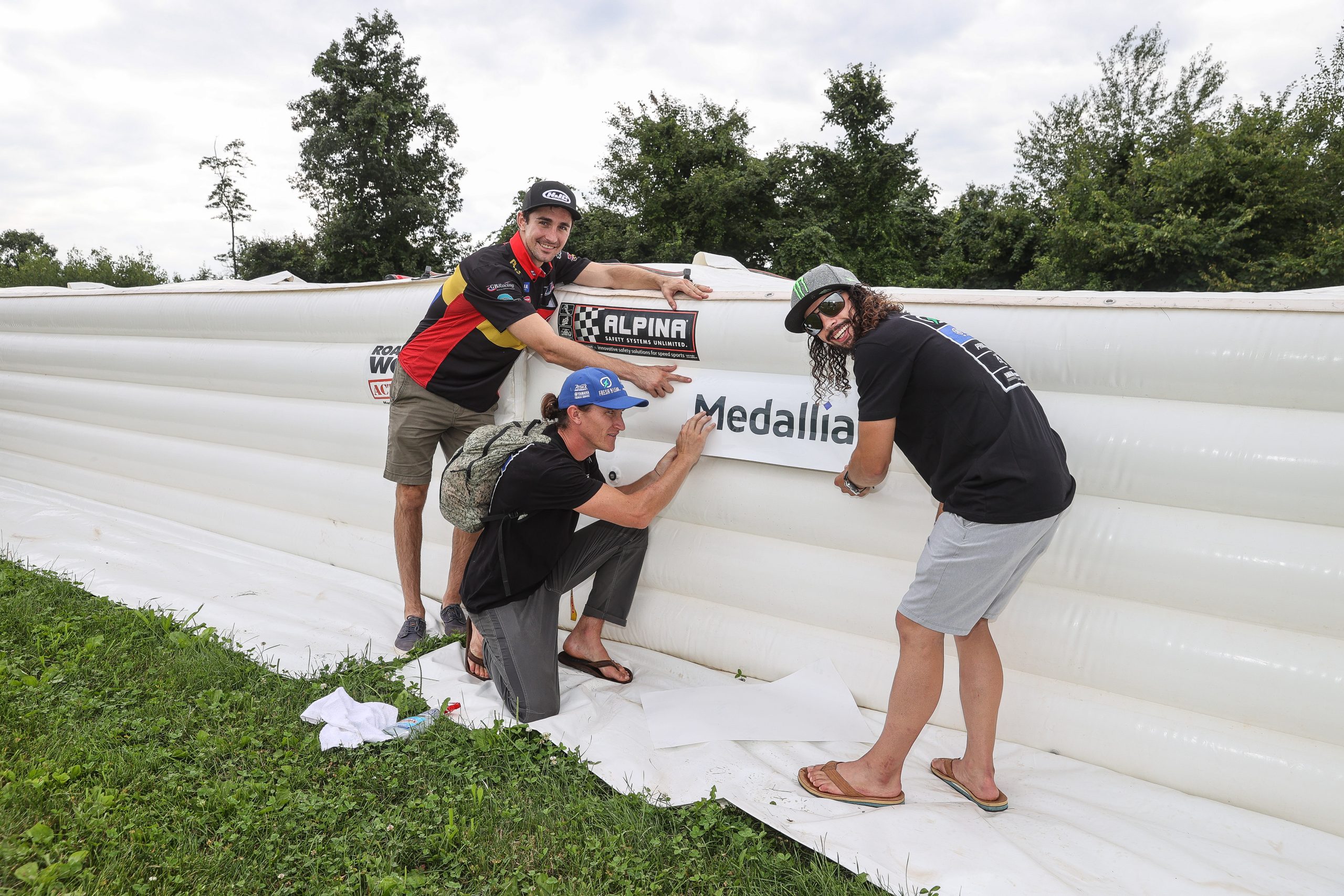 MotoAmerica Riders Show Appreciation For Roadracing World Action Fund And Medallia - MotoAmerica